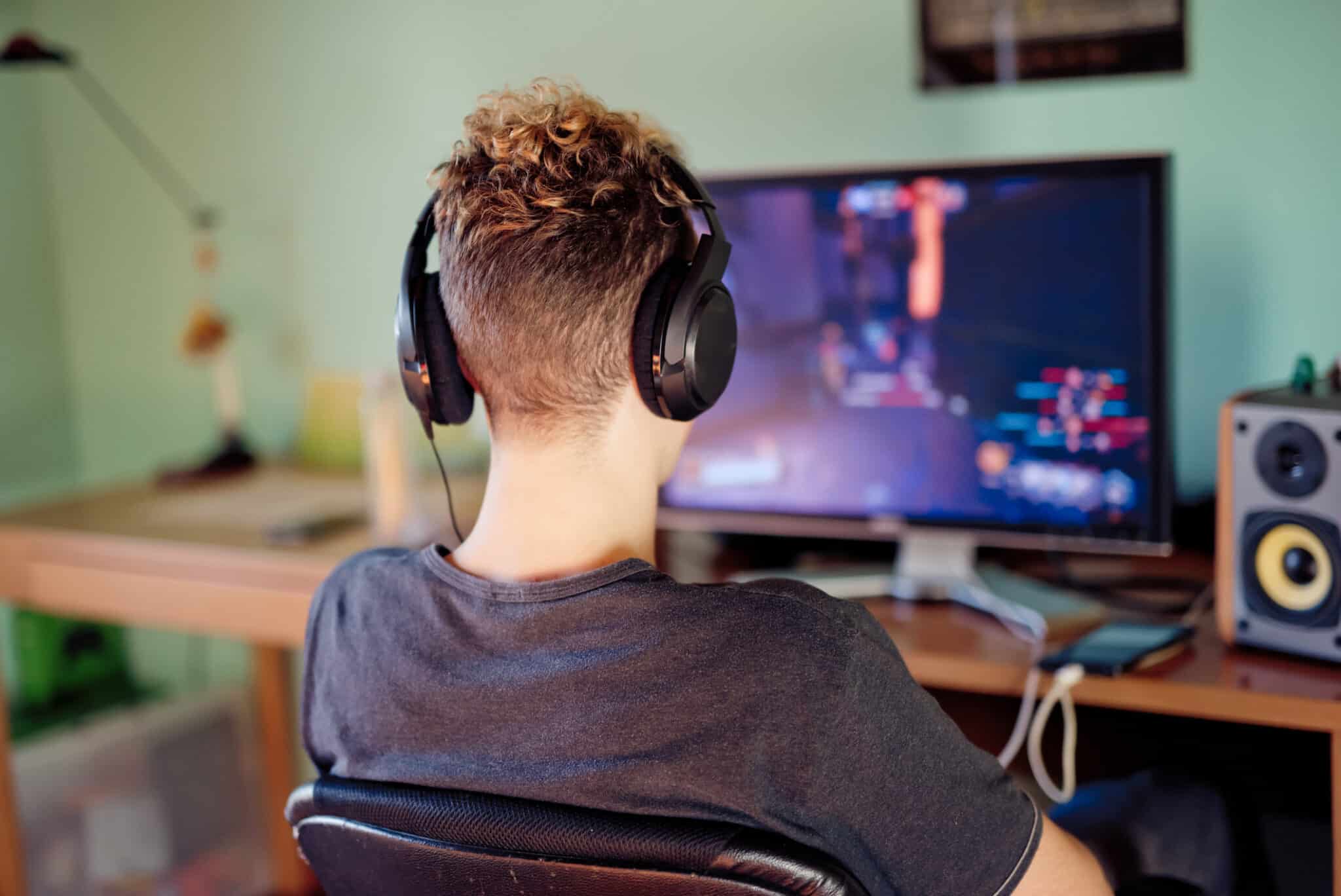 How to Treat Internet Addiction