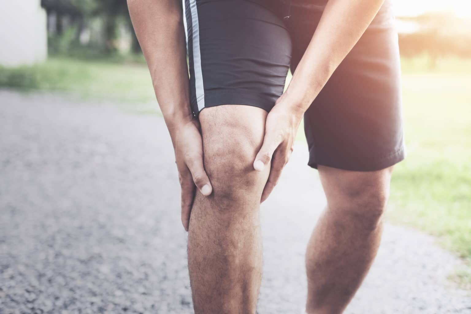 Can Dehydration Make LCL Sprains Worse?
